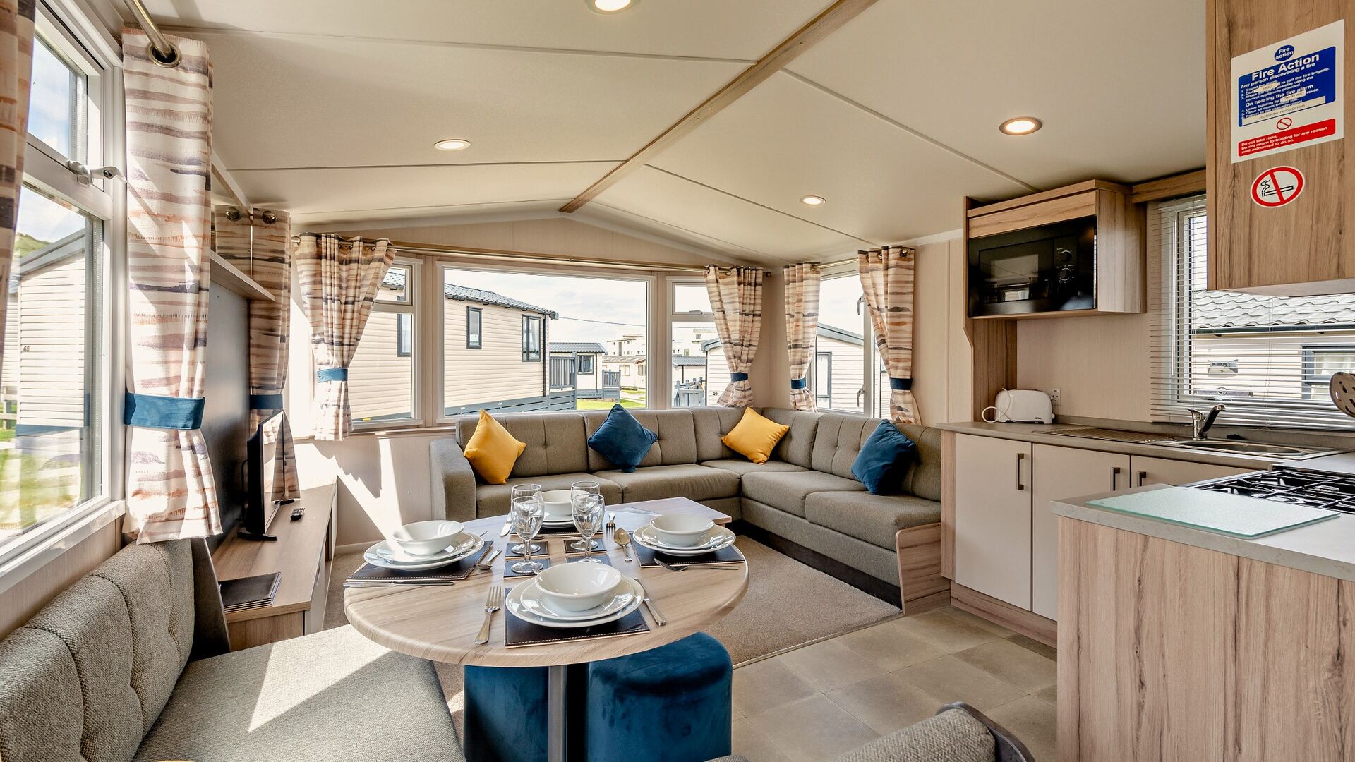 Beachside Static Caravans for Self Catering in Westward Ho!