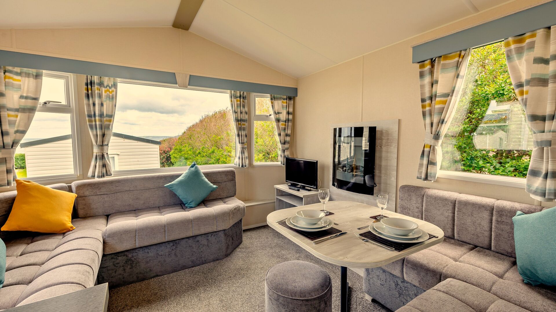 Beachside Static Caravans for Self Catering in Westward Ho!