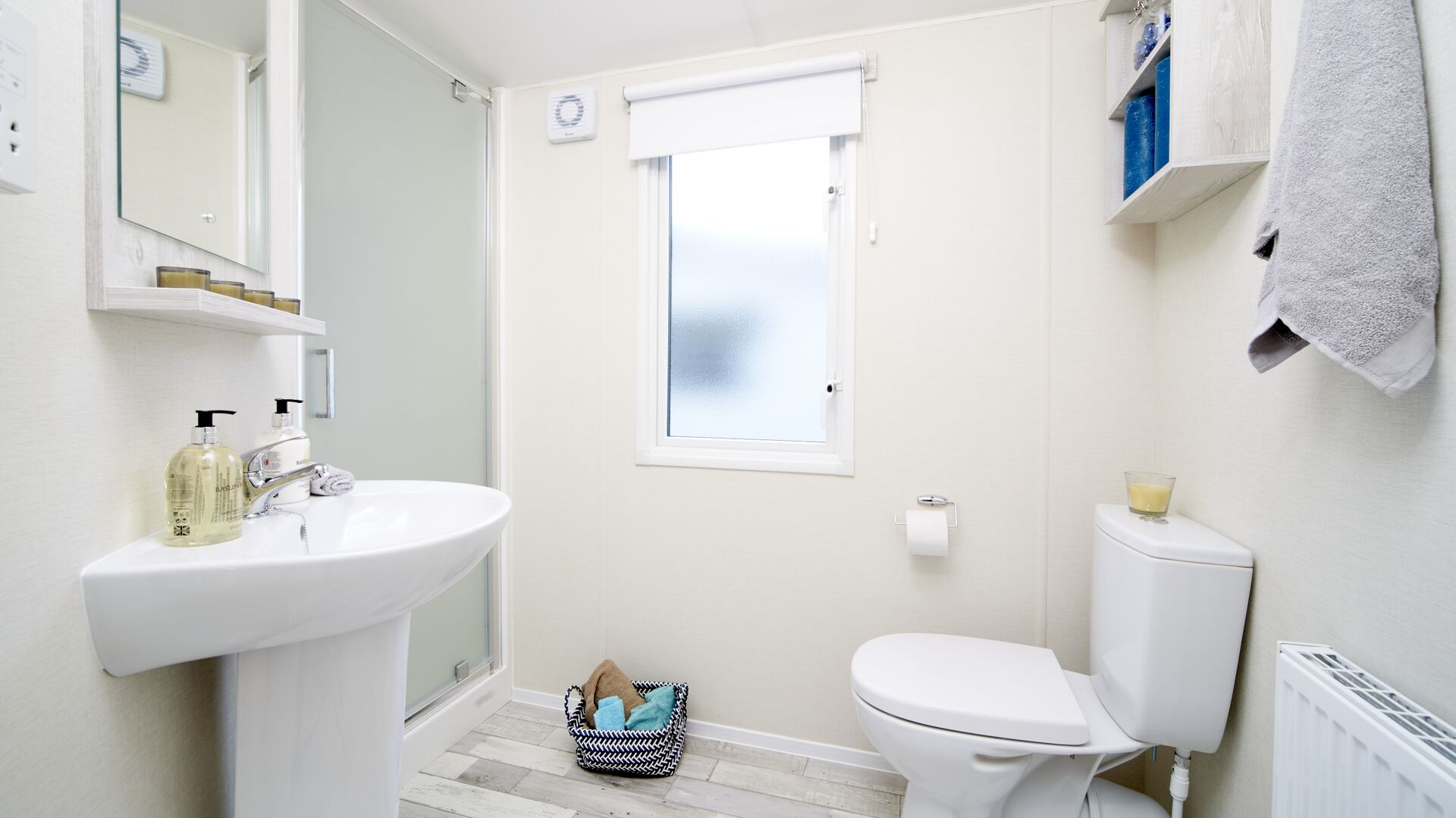 Beachside Static Caravans for Self Catering in Westward Ho!